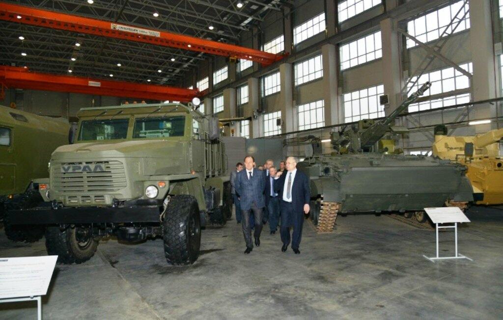 俄罗斯9T260弹药输送车 - 哔哩哔哩