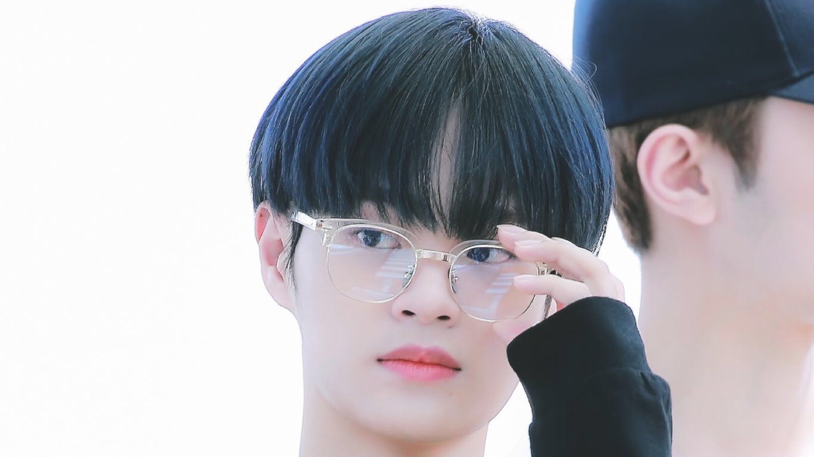 假如你是wannaone的助理X李大辉 - 哔哩哔哩