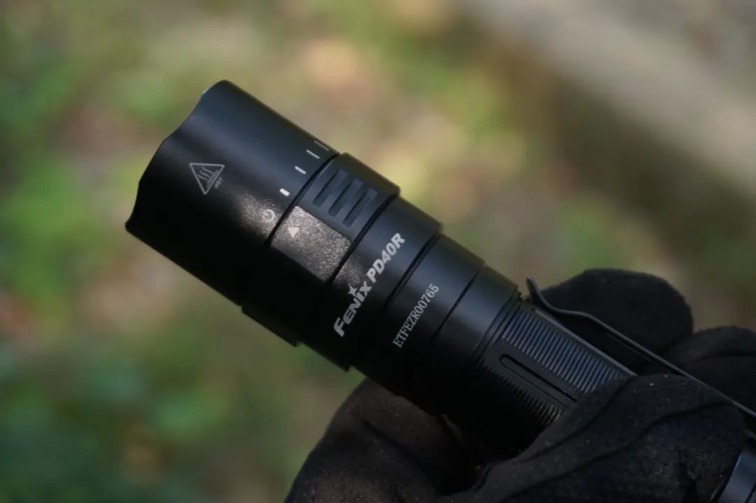 评测丨Fenix PD40R V2.0机械旋转、操纵自如 - 哔哩哔哩