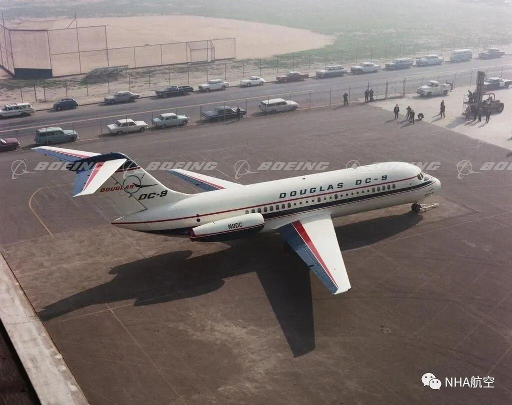 横贯航史—DC-9一家 - 哔哩哔哩