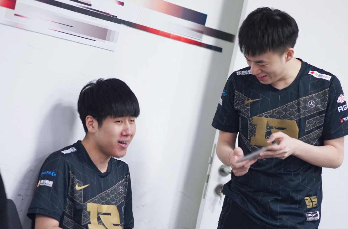 遗憾丢失复活甲！RNG不敌LGD，状态极差令人担心！ - 哔哩哔哩