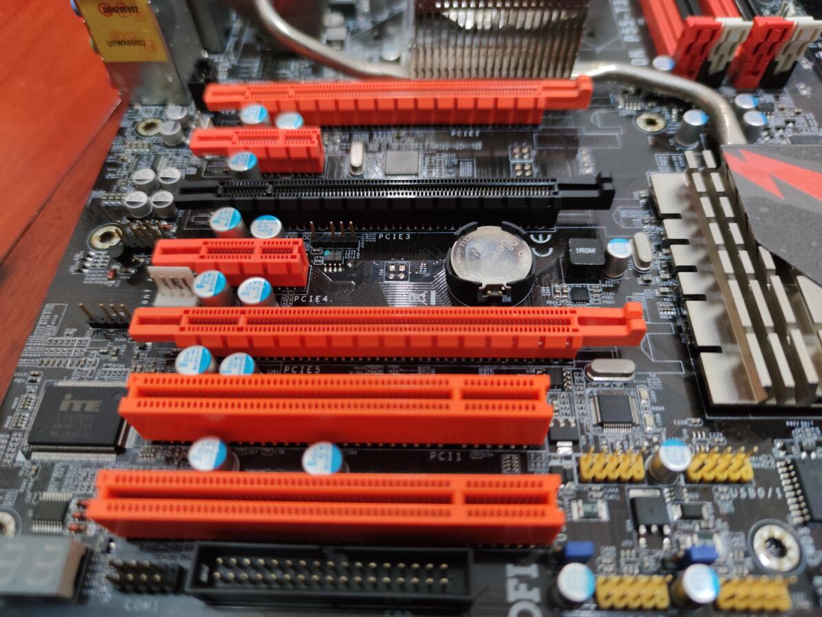 钻石恒久远，一板永流传，DFI lanparty P55主板超频体验。 - 哔哩哔哩