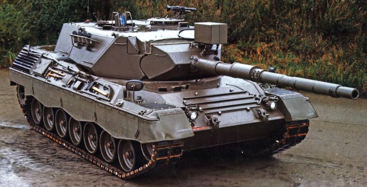 【钢板闲谈1A1】豹1坦克辨别指南 - 哔哩哔哩