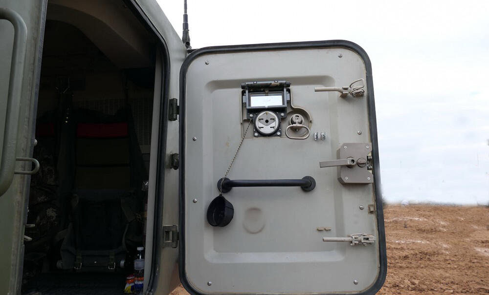 泰国VN1C轮式步兵战车亮相训练场，配备豪华遥控武器站 - 哔哩哔哩