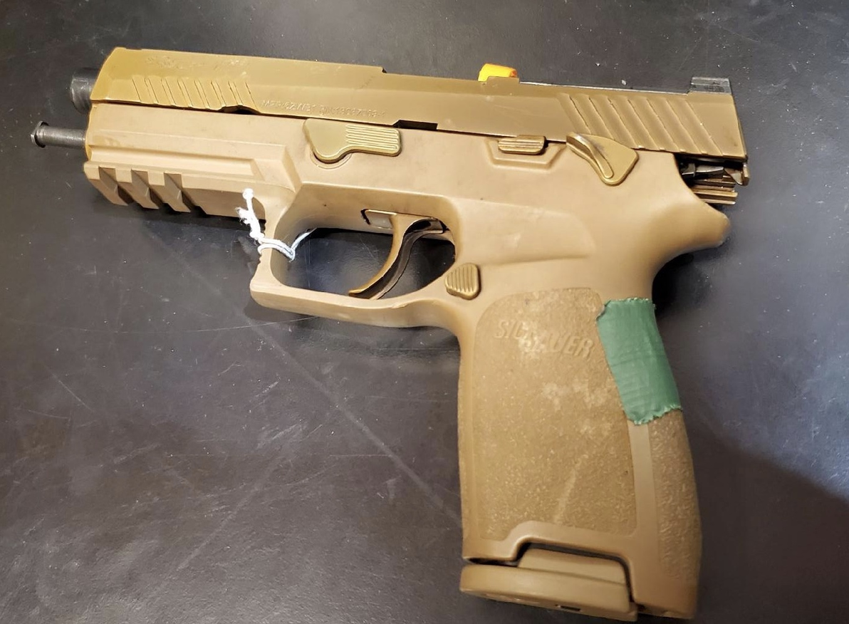 【轻武器科普】面向民用市场的P320-M17/M18手枪 - 哔哩哔哩