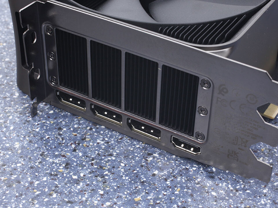 NVIDIA GeForce RTX 4090 Founders Edition 创始人版拆解 - 令人印象深刻的性能.1 - 哔哩哔哩