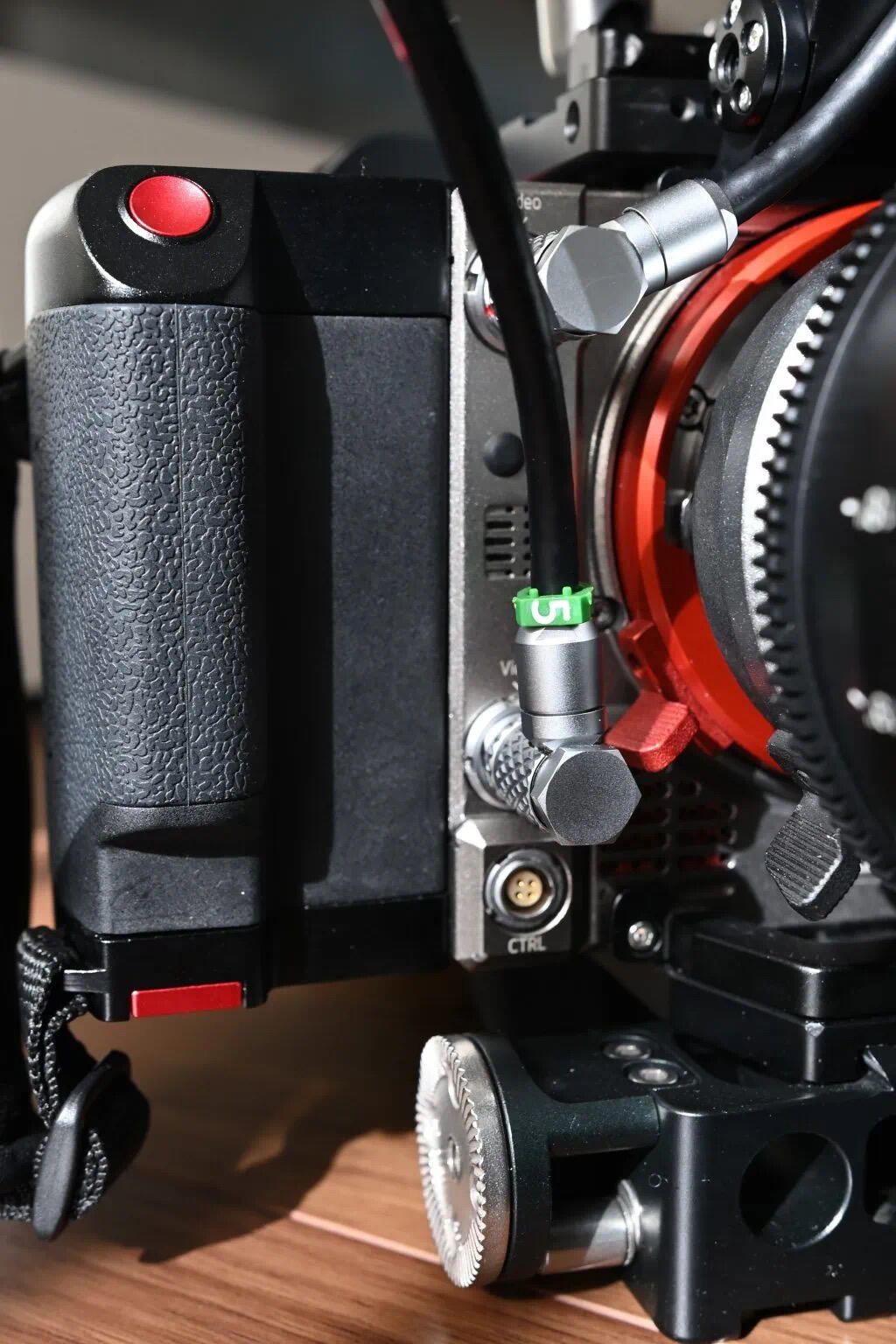 转发 | Kinefinity MAVO LF全画幅摄影机深度评测（中集） - 哔哩哔哩