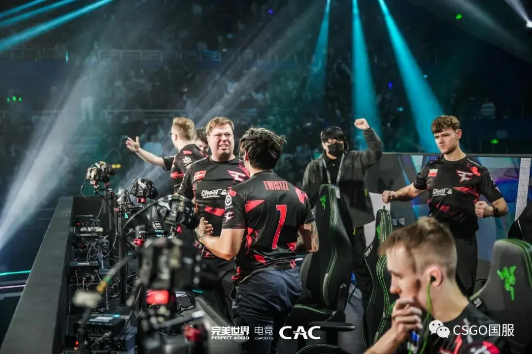 FaZe Clan勇夺CAC 2023冠军！大表哥、责任神完成个人卫冕 - 哔哩哔哩