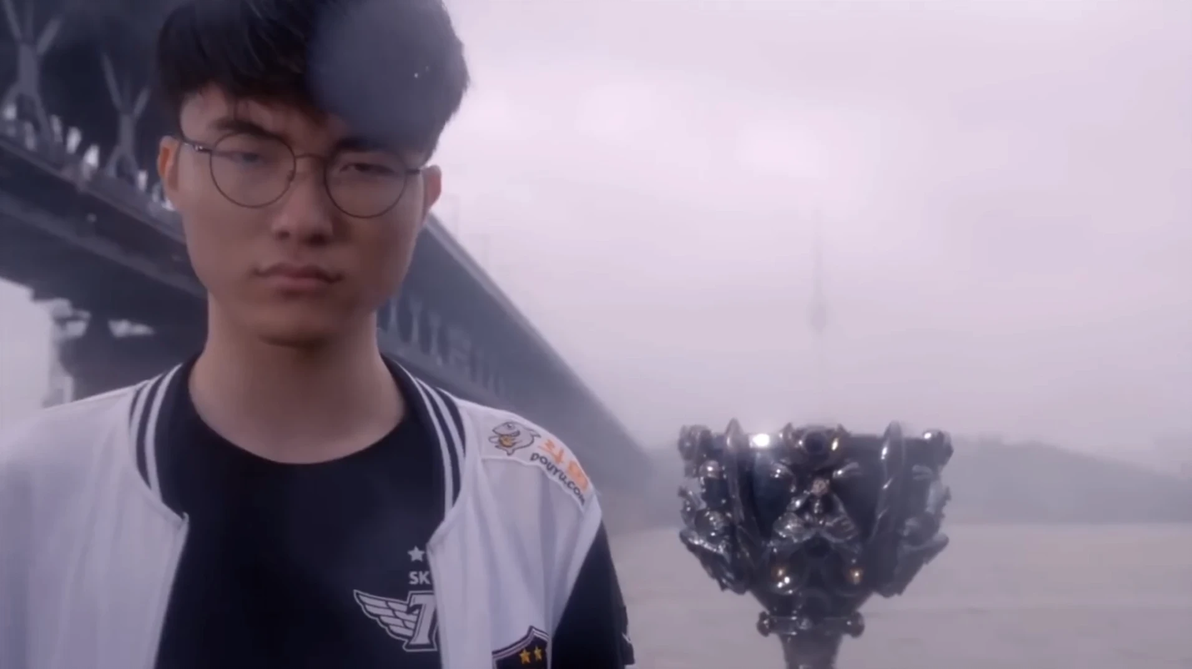 T1 3：0 WBG，获得英雄联盟S13总决赛冠军，Faker成为传奇！ - 哔哩哔哩