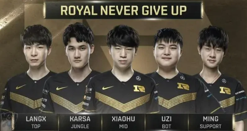 LOL：“2200”什么梗？弹幕一句“你好2200”，小虎当场破防骂人 - 哔哩哔哩