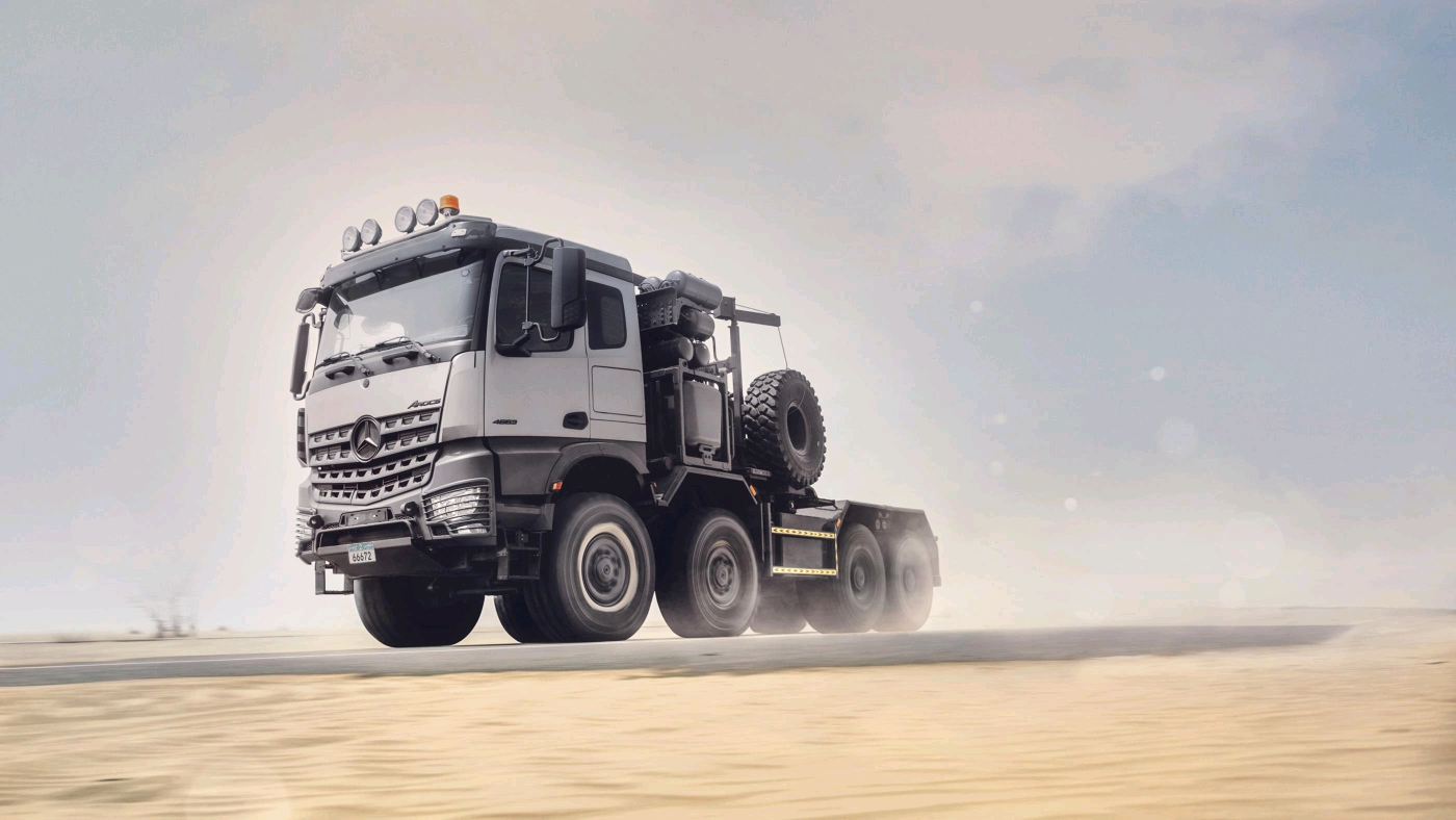 【RC】奔驰Arocs 8×8 4663达喀尔救援拖车 - 哔哩哔哩