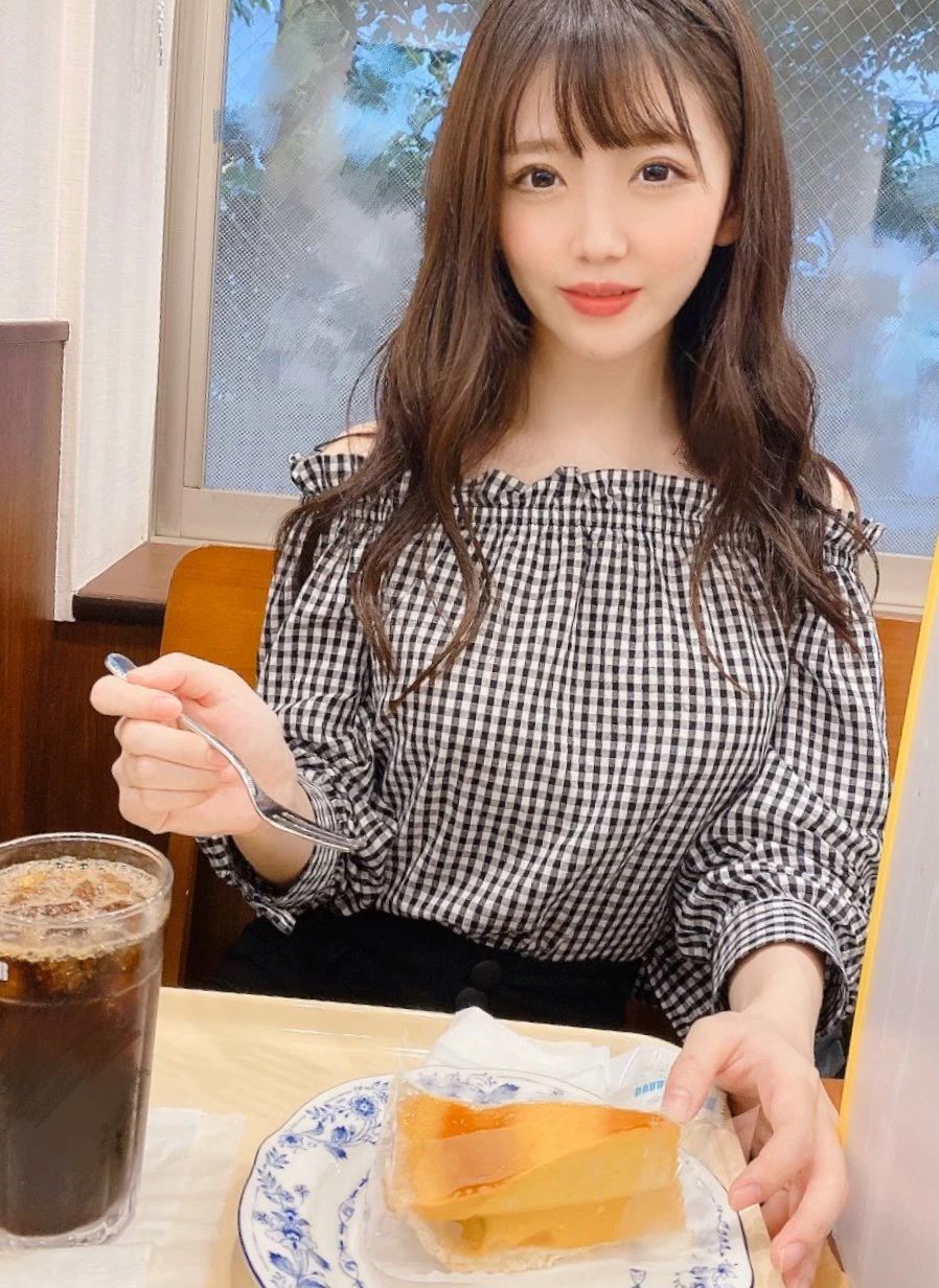 愛須もえ - Sexy Media Girls on ce-connect.net