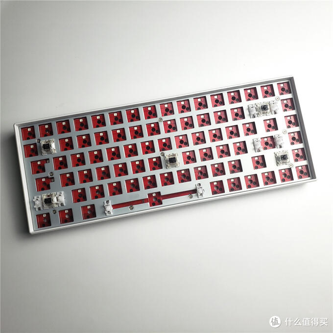 199元就能买到的三模84配列机械键盘套件什么水平？键极K84开箱晒单 - 哔哩哔哩