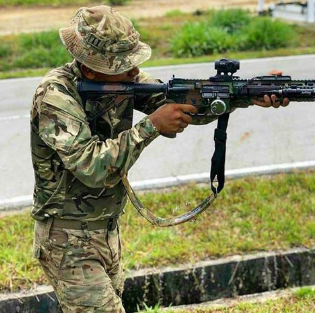 UKSF的称手利刃：L119A1/A2突击步枪 - 哔哩哔哩