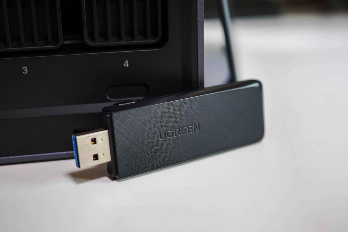 到手即用+全新系统软件丨绿联DX4600Pro拆解与深度评测 - 哔哩哔哩