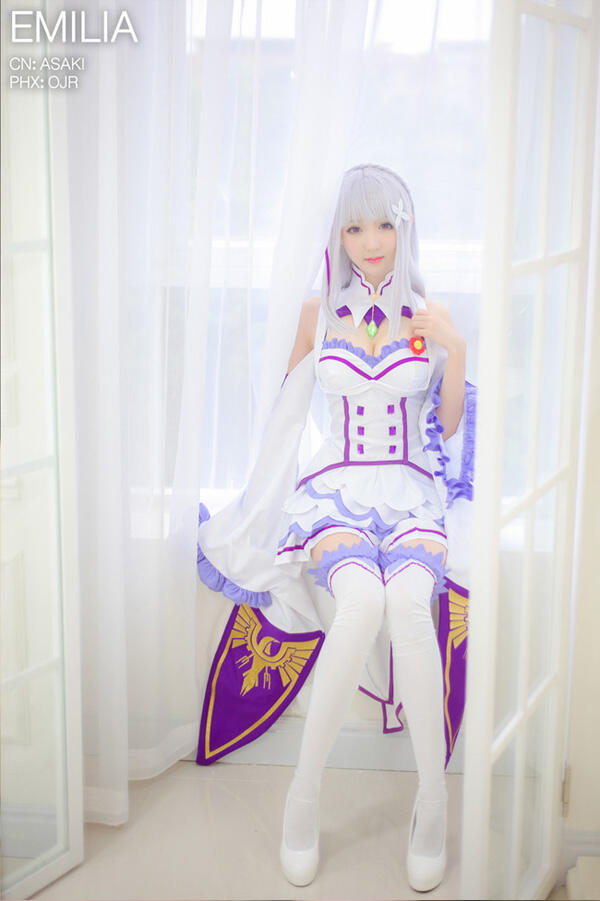 【cos】《Re:從零開始的異世界生活》 艾米莉亞 碳 - 哔哩哔哩