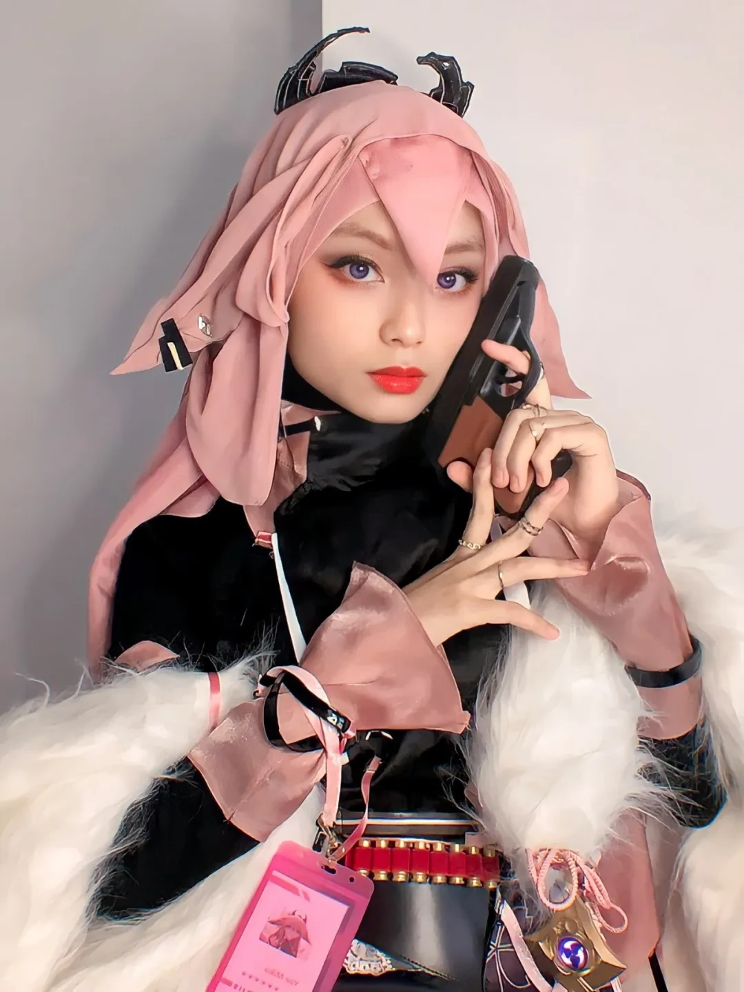 “带着镣铐跳舞”的穆斯林女coser，并不需要你的同情 - 哔哩哔哩