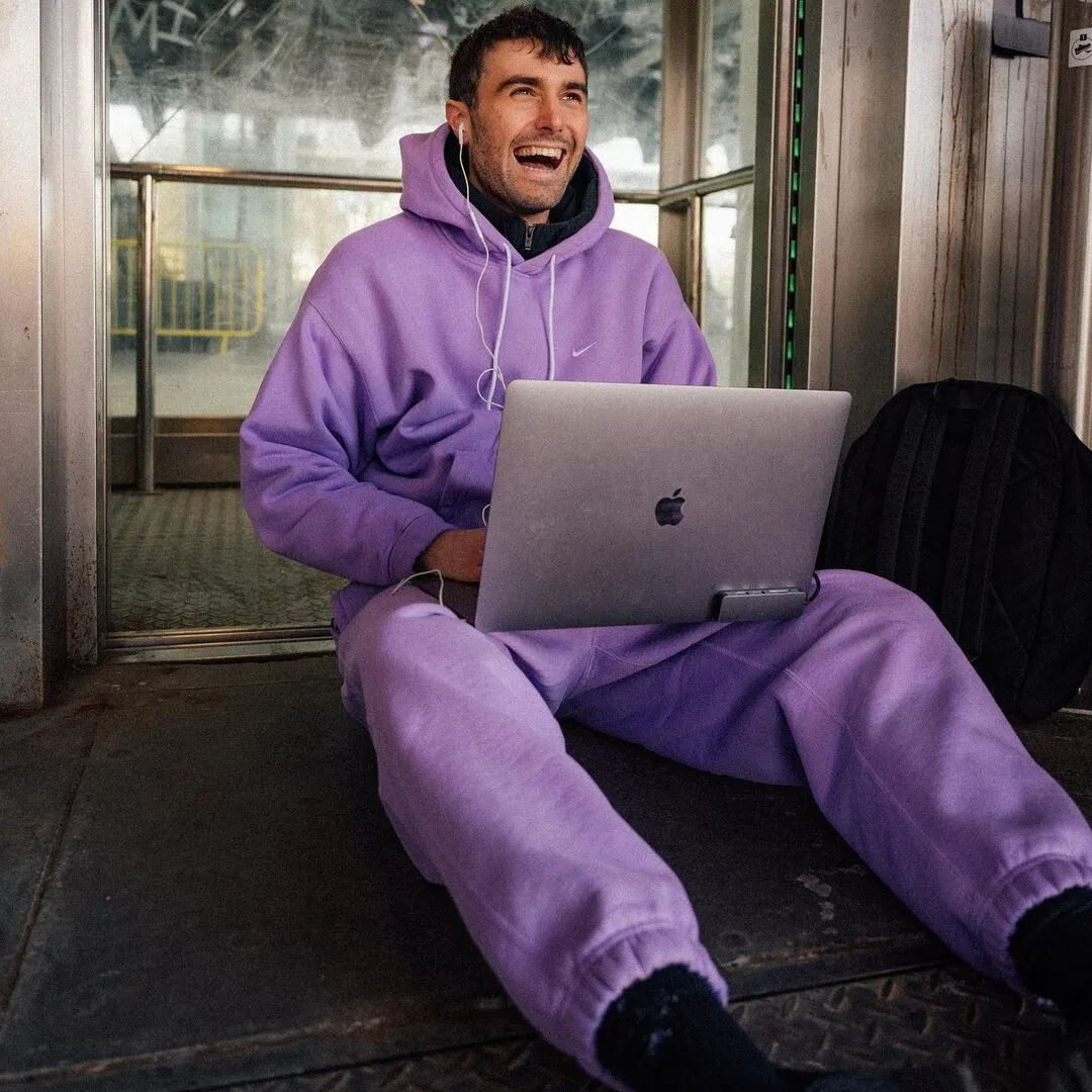 怎么“突然间”Fred Again..就火了？ - 哔哩哔哩