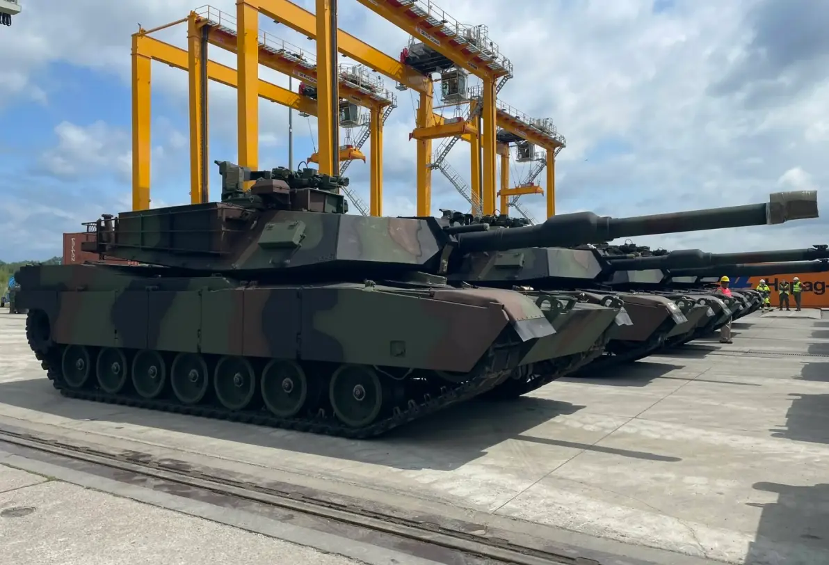 美国M1 Abrams全族谱/发展史/型号大全 - 哔哩哔哩