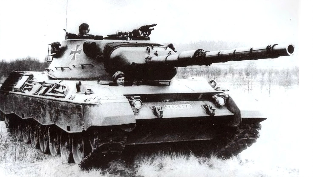 【钢板闲谈1A1】豹1坦克辨别指南 - 哔哩哔哩