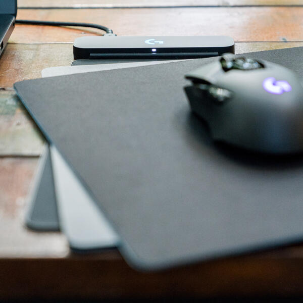 Logitech G903/G703/PowerPlay评测：最强的矛与盾 - 哔哩哔哩