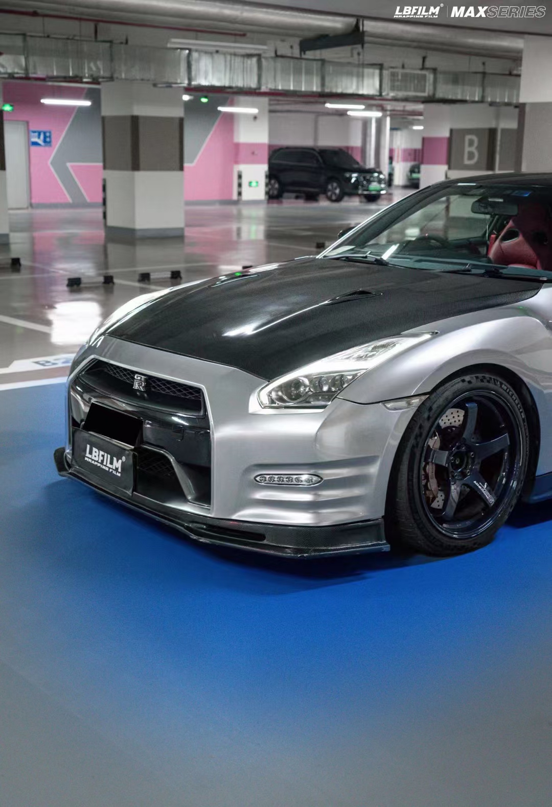 日产战神GTR-LBFILM改色膜液态金属铝水银,银灰色中带了细闪感觉 - 哔哩哔哩