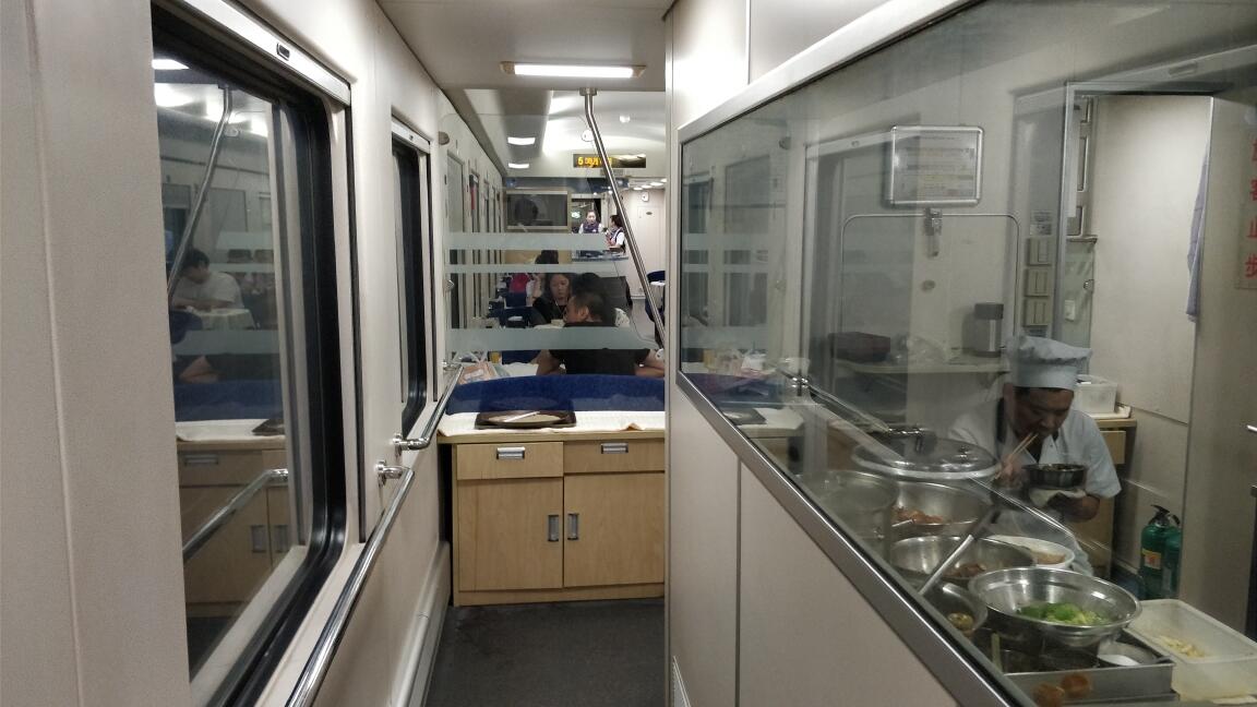 历史悠久的特区列车——广/肇九直通车，KTT和广铁RZ25T（结尾含DF11G本务的肇九特写) - 哔哩哔哩