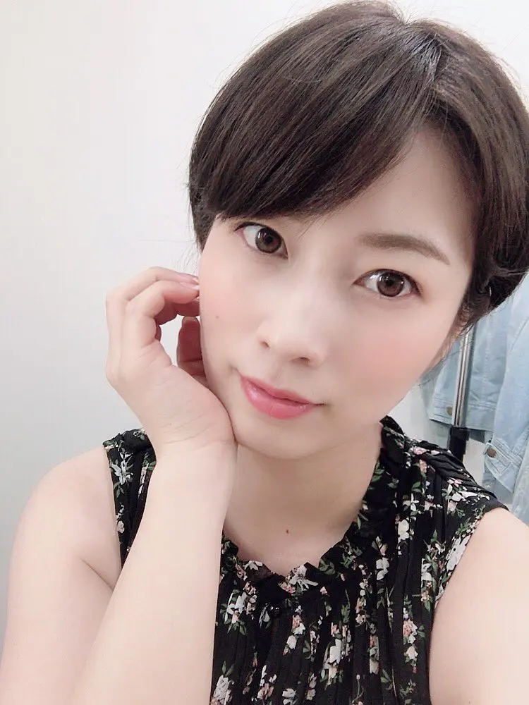 明星档案 第41期 奥田咲(Okuda-saki)个人资料简介及作品写真图片 - 哔哩哔哩