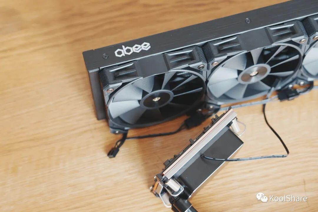 华擎W790 WS主板评测及Xeon w9-3495X超频体验 - 哔哩哔哩