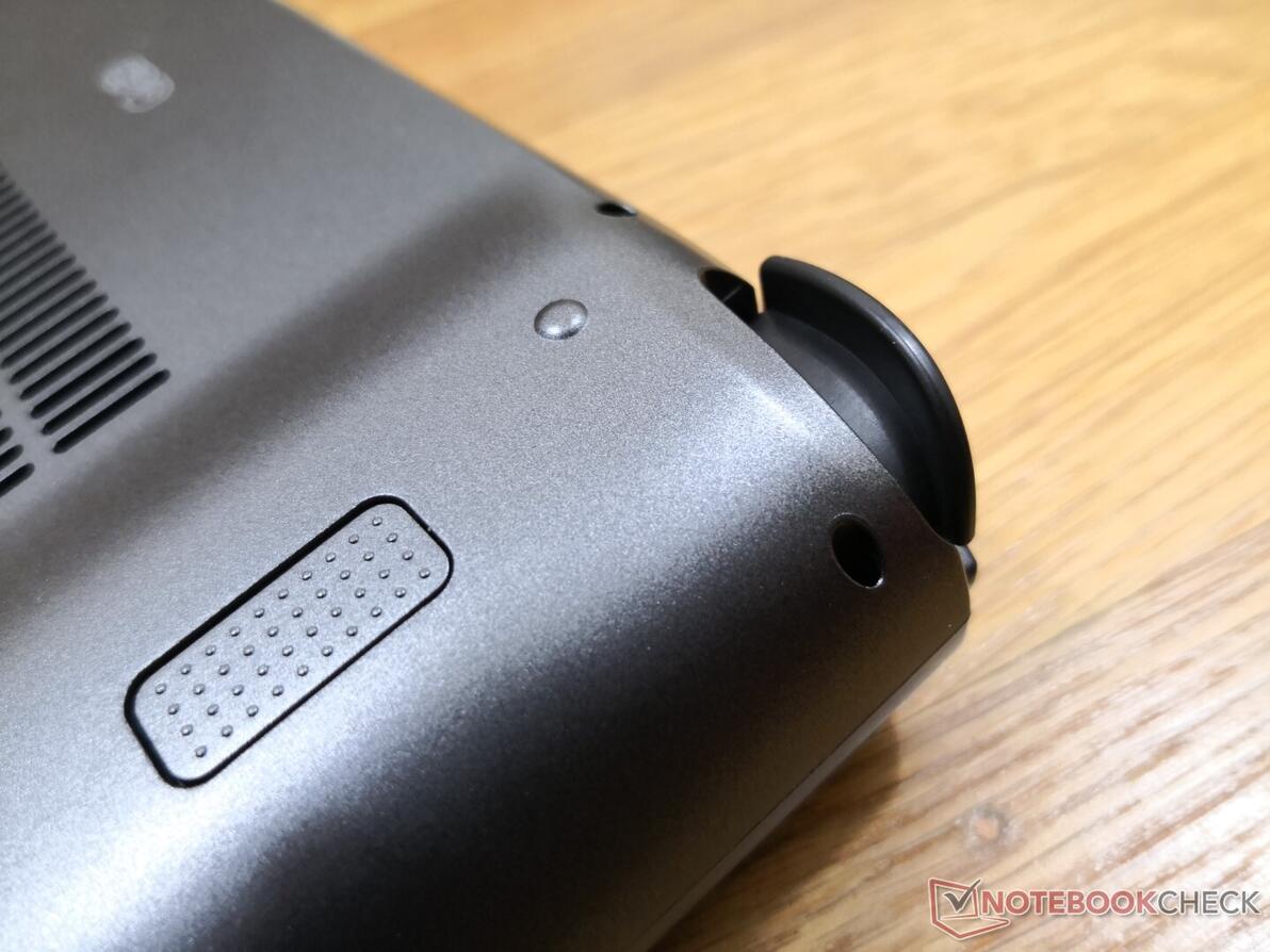 GPD WIN 3 评测：非微软官方的 Switch（上篇） - 哔哩哔哩