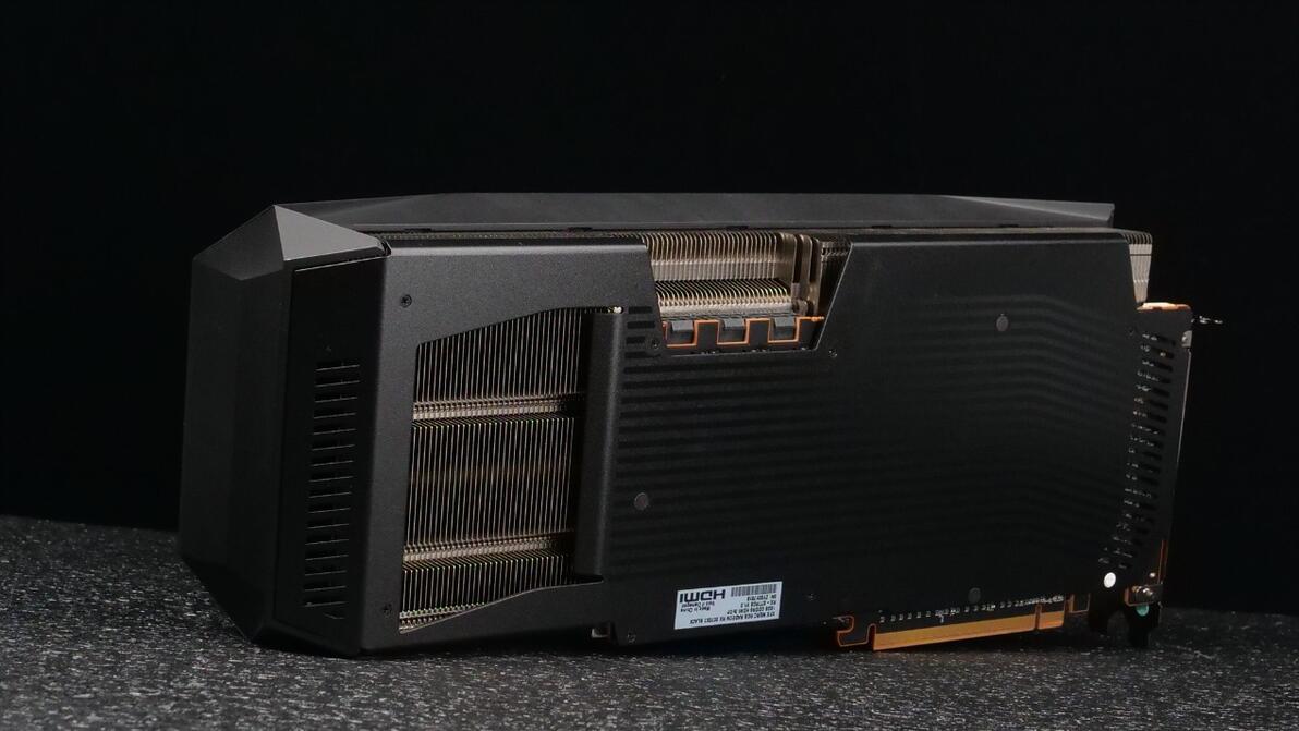 AMD RX 9070系列显卡首发评测：斩落RTX 5070 Ti，2K的价格4K的性能 - 哔哩哔哩