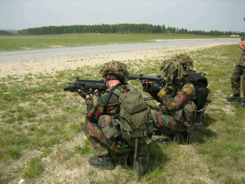 轻武器科普之F2000及其民用型 - 哔哩哔哩