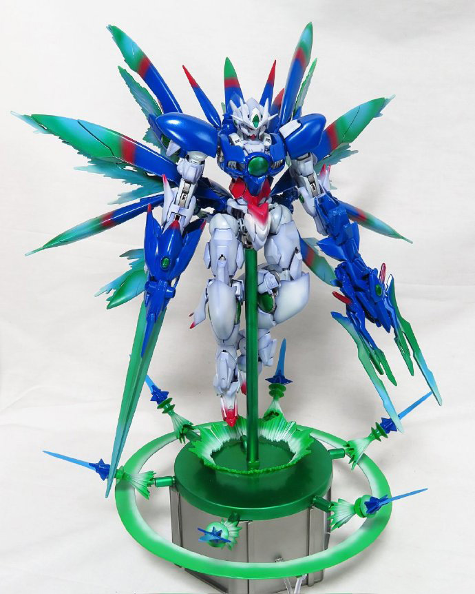 MG比例ELS全刃式00Q高达模型 - 哔哩哔哩