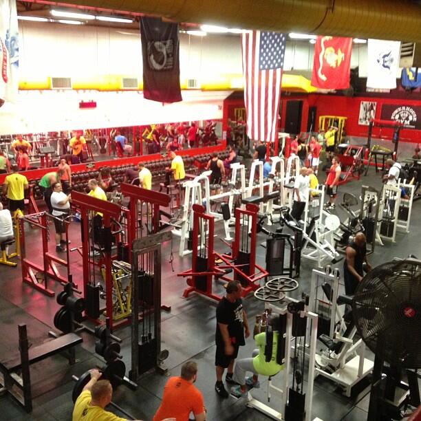 Gold's Gym只能排第九！大神级的健身房究竟长啥样？ - 哔哩哔哩