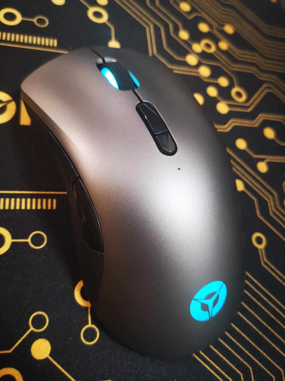 功能、性能、性价比我全都要——联想Legion M600 无线三模游戏鼠标使用体验分享 - 哔哩哔哩