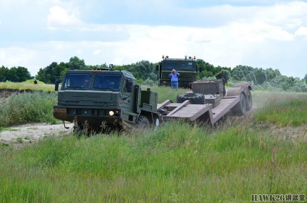 图说：布良斯克BAZ-6402牵引车 中国S-300PMU防空系统动力来源 - 哔哩哔哩