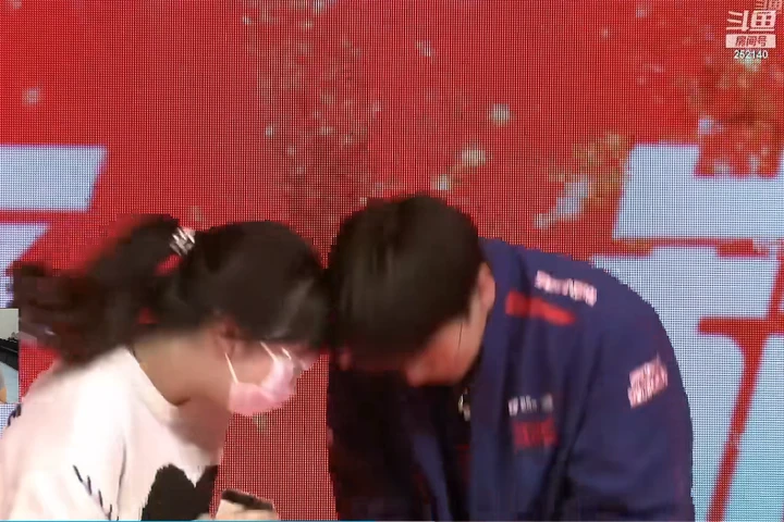 JDG战队Ruler选手获得春决FMVP，Ruler是一名什么样的选手 - 哔哩哔哩