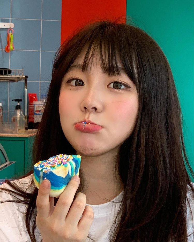 胸比脸还大，20岁韩国网红《sejinming》身材不科学！ - 哔哩哔哩