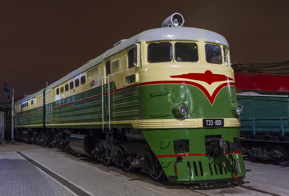 【科普】苏联铁道部最后一款干线客运蒸汽机车——P36型蒸汽机车 - 哔哩哔哩