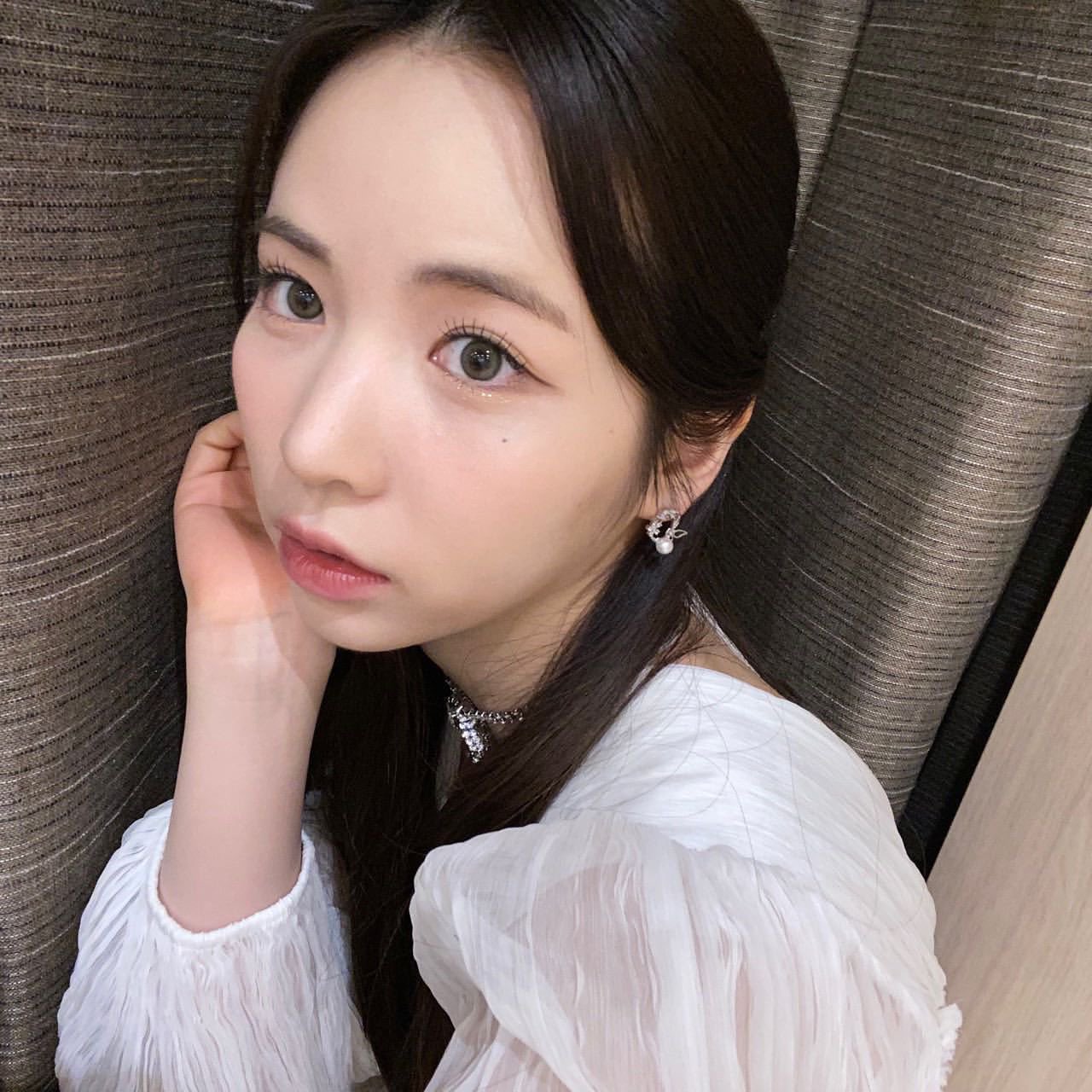 221229 | MAYA Instagram Update - 哔哩哔哩