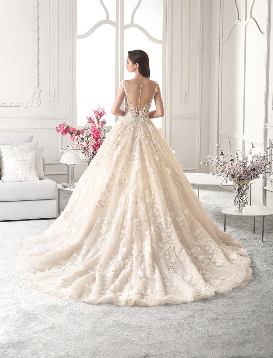 顶级手工婚纱品牌Demetrios 高清图片画廊32 - 哔哩哔哩