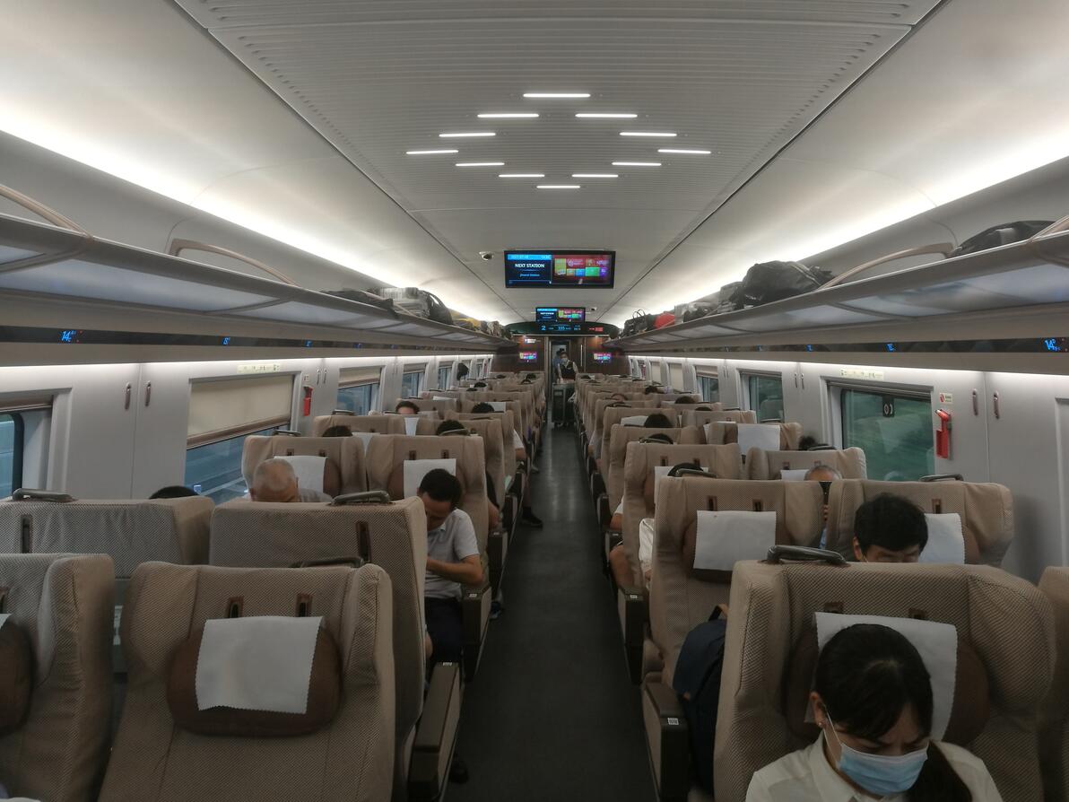 CR400BF-BZ二等座测评 - 哔哩哔哩