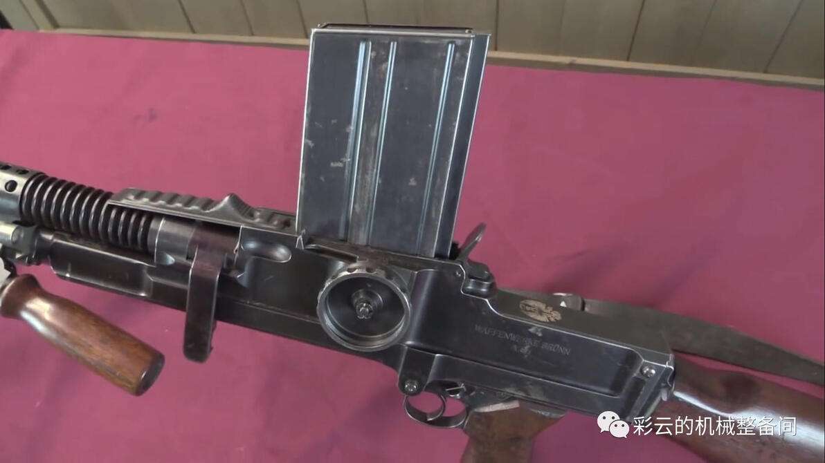 细品ZB26轻机枪（大量细节图） - 哔哩哔哩