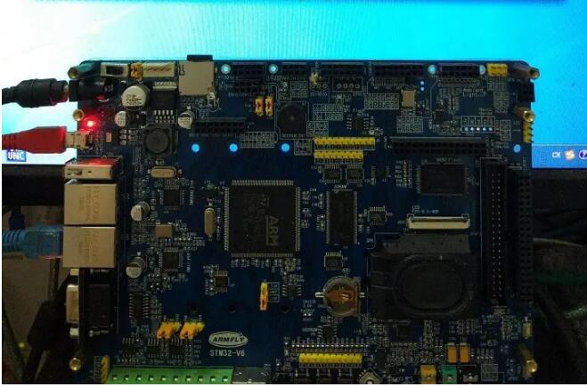 【STM32F429学习记录】HAL库版——ADC+DMA双缓冲采样和软件滤波例程 - 哔哩哔哩