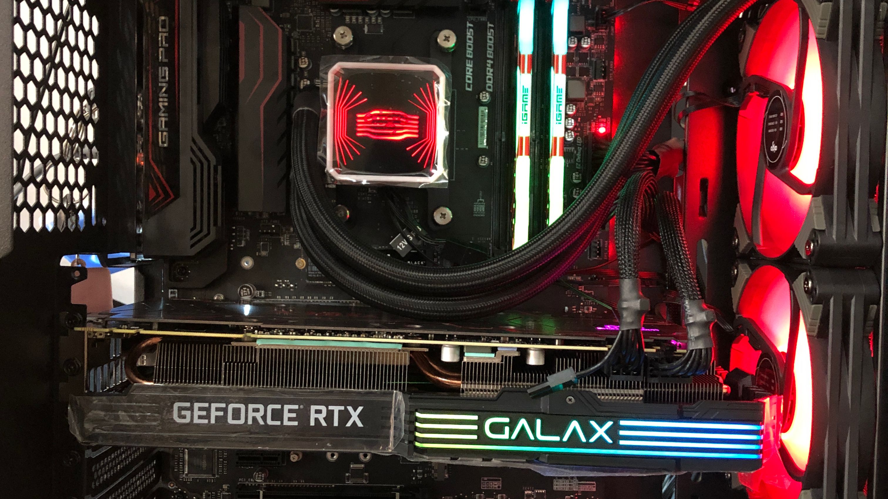 i7 9700/F上市，该如何选择？ - 哔哩哔哩