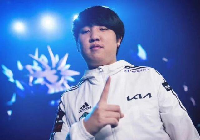 “Khan做得很不好”，ShowMaker点名批评Khan， 央视发文祝贺EDG - 哔哩哔哩