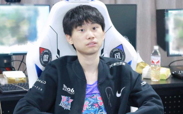 JDG六连胜飙升战力榜第三名，T1完美收官继续坐稳榜首 - 哔哩哔哩