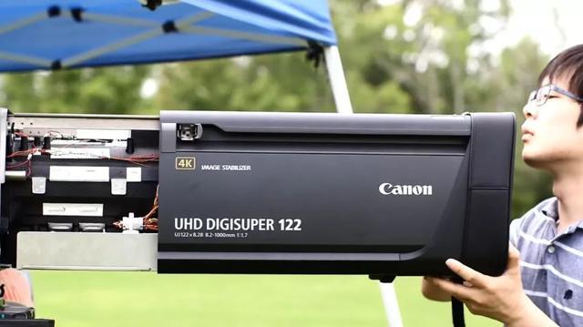 70万的UHD DIGISUPER 122带你体验箱式镜头中的世界 - 哔哩哔哩