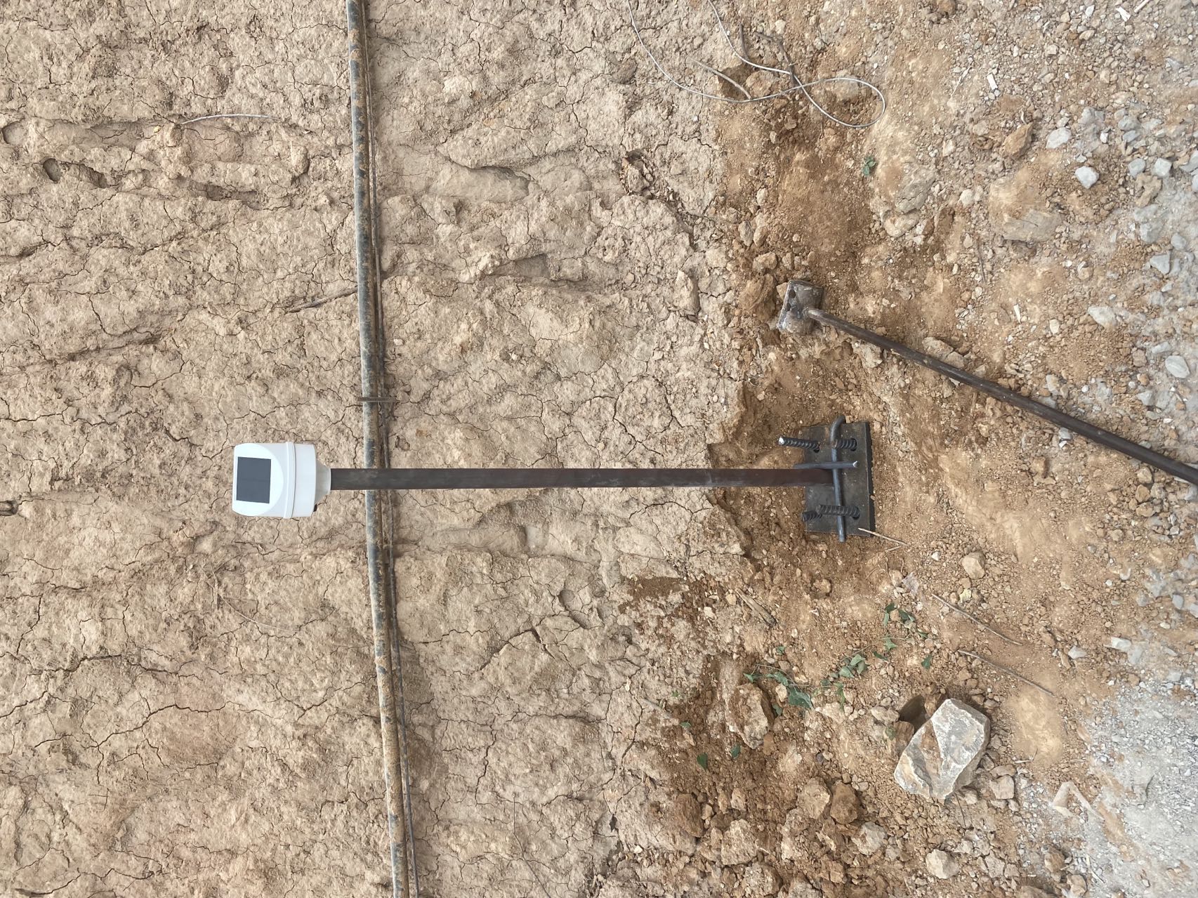 QY-19 GNSS位移监测系统与QY-18远程位移监测仪、压电雨量站为尾矿库安全监测保驾护航 - 哔哩哔哩