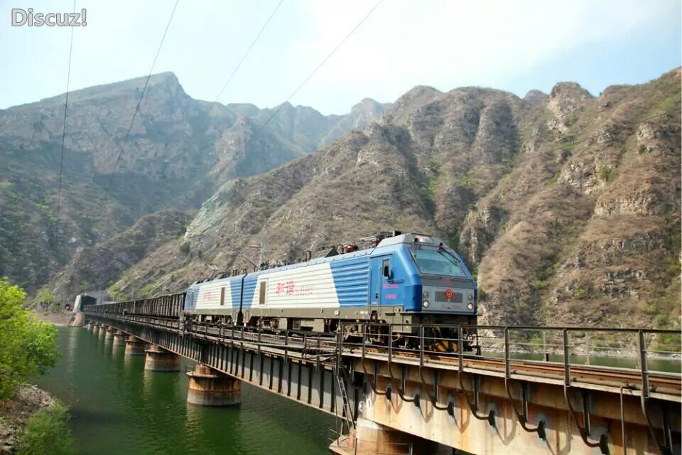 【科普】卷帘门&河马-HXD2型电力机车 - 哔哩哔哩